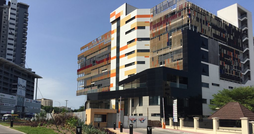 Hoofdkantoor National Microfinance Bank (NMB) in Dar es Salaam ...